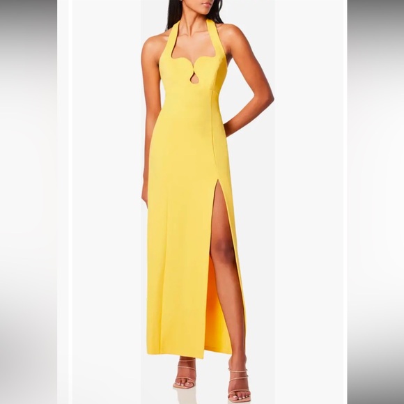 Elliatt | Dresses | Nwt Elliatt Tuning Yellow Halter Neck Column Gown ...